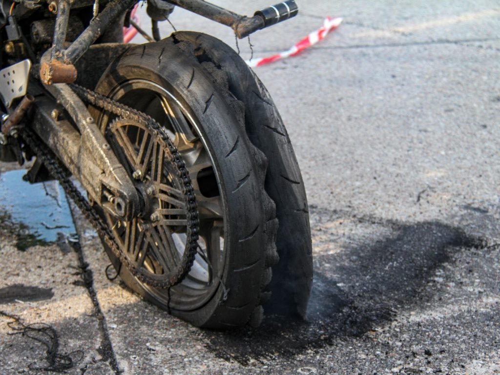 How To Remove A Motorcycle Tire - AliWheels
